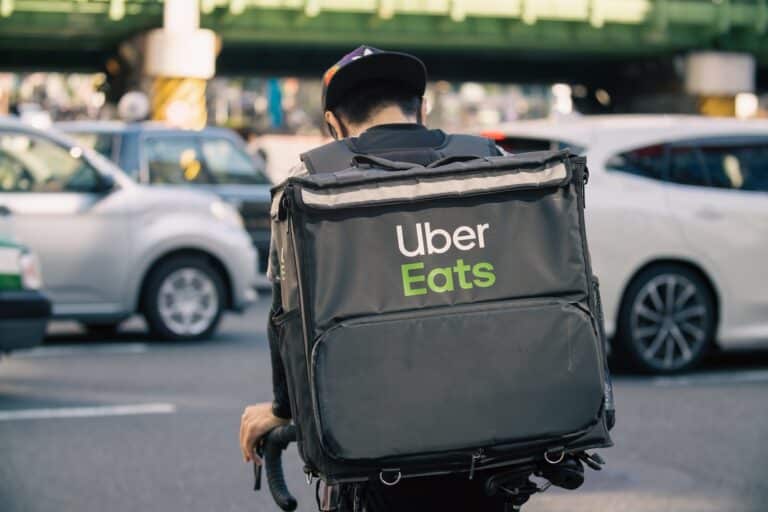 Les cinq plats les plus commandés sur Uber Eats - L'Essentiel de l'Éco